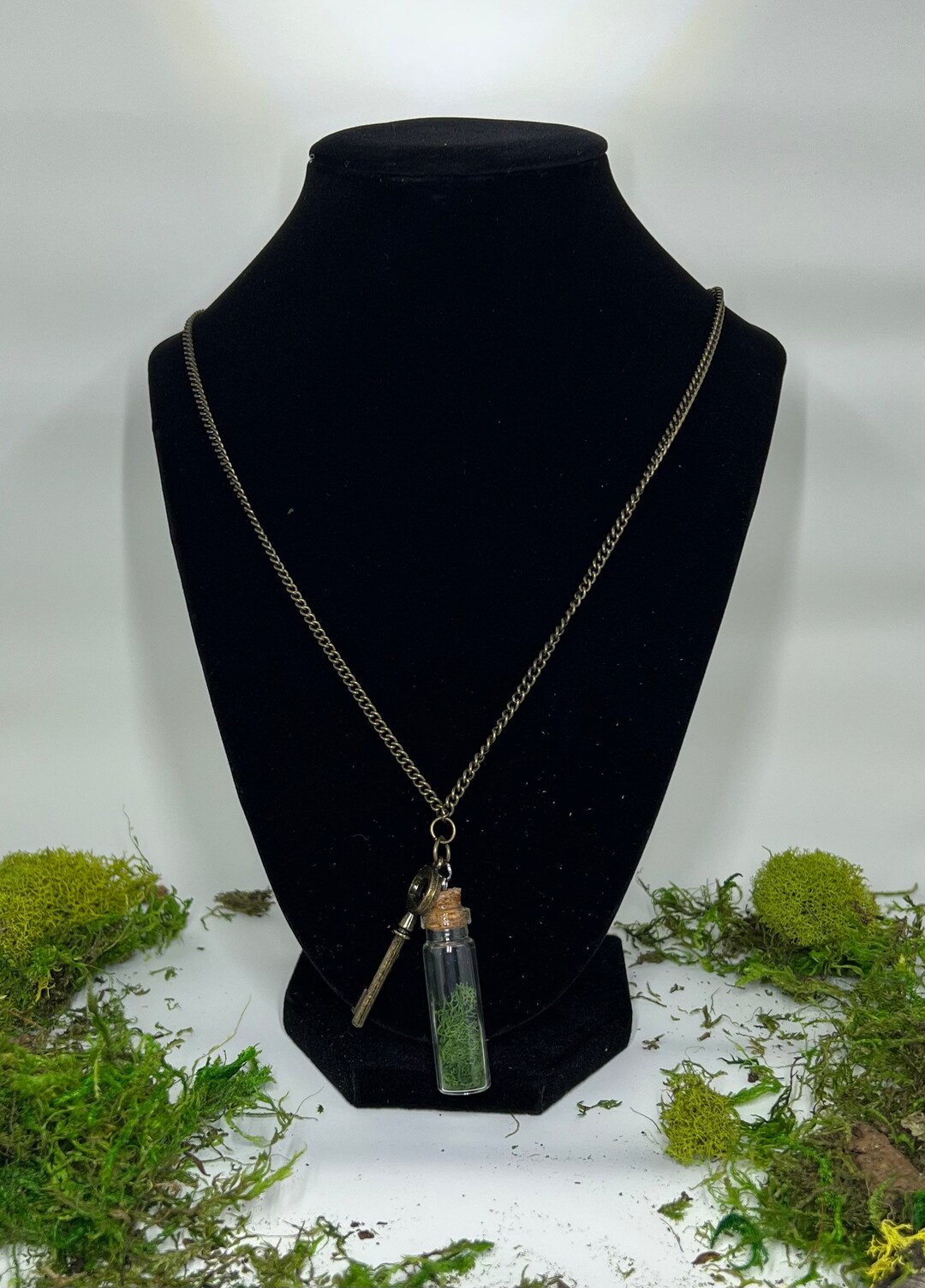 Skeleton Key Moss Jar Chain Necklace - Etsy