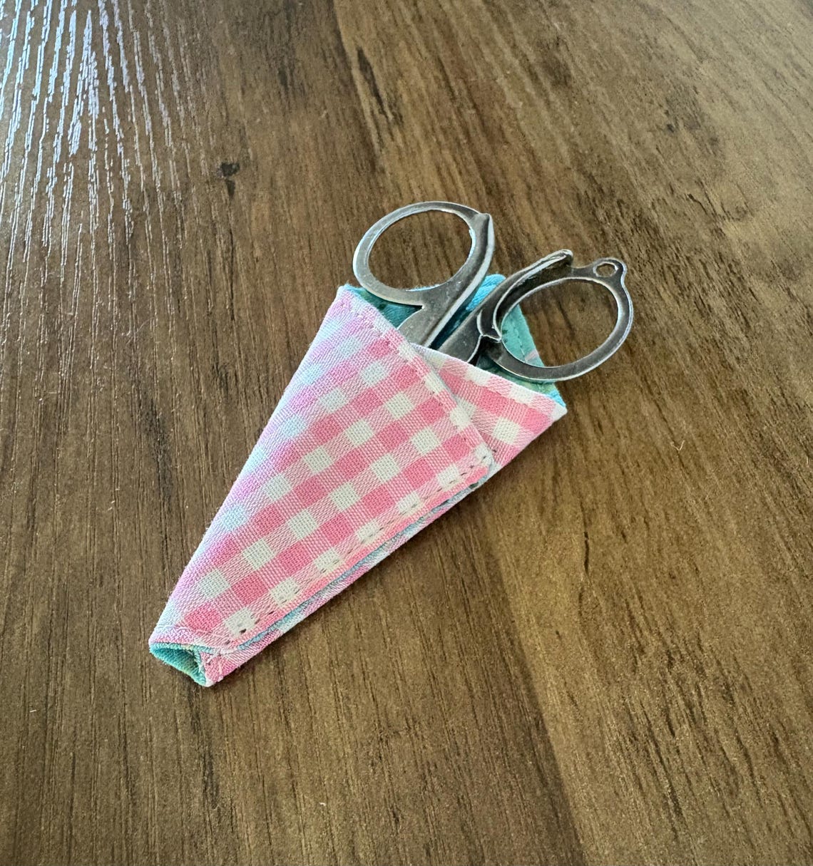 Mini Scissor Holder Sewing Pattern: Beginner-friendly PDF (1 3/4" X 4 1 ...