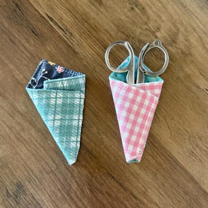 Scissor Holder Sewing Pattern, Scissor Holders Stick on Sewing Machine ...