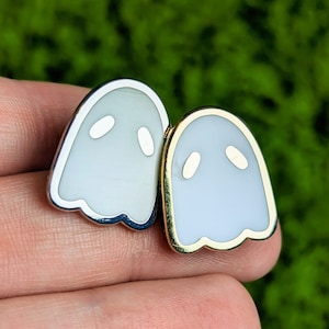Tiny Ghost Enamel Pins in Gold or Silver - 0.75in - Etsy