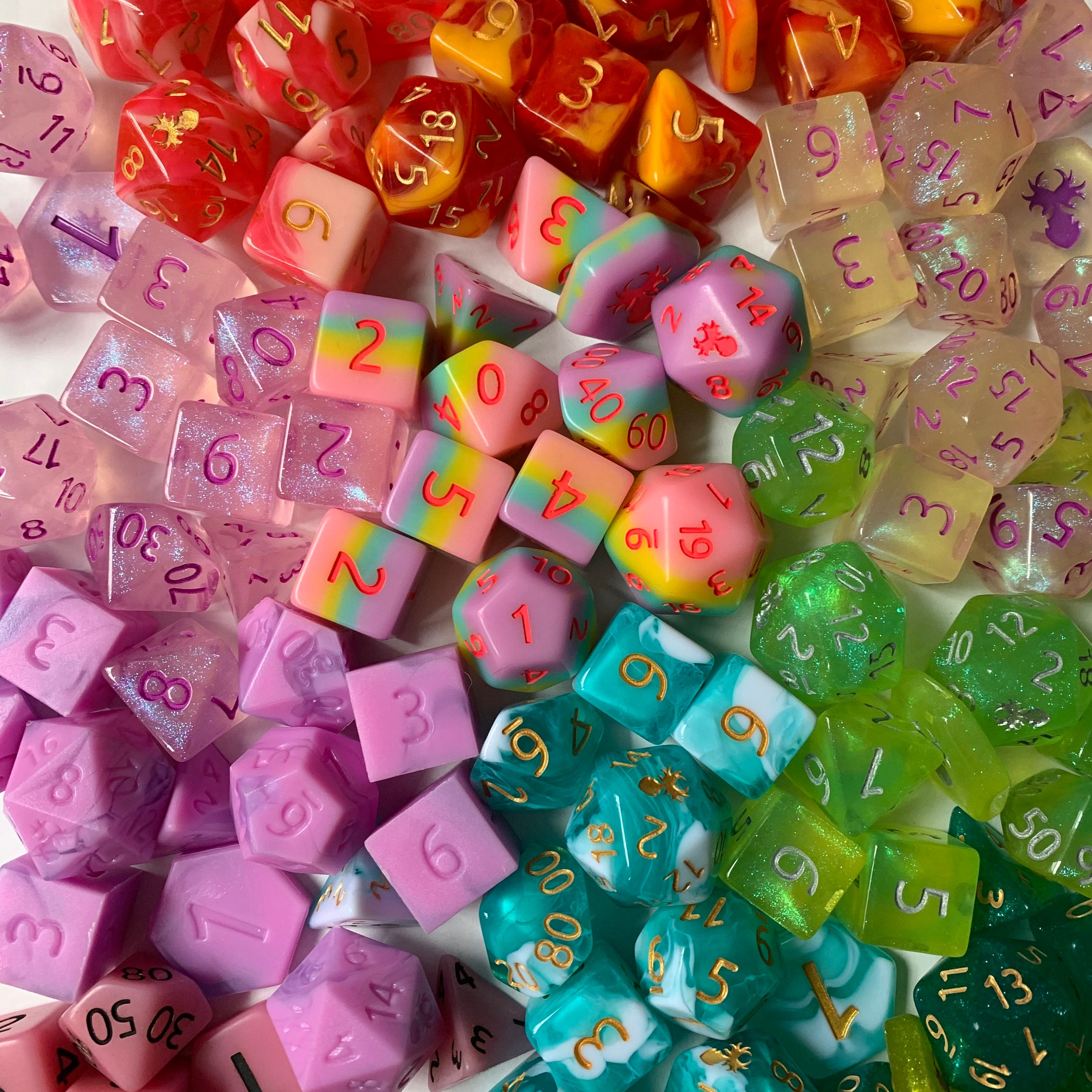 Dados hechos a mano personalizados - Etsy España