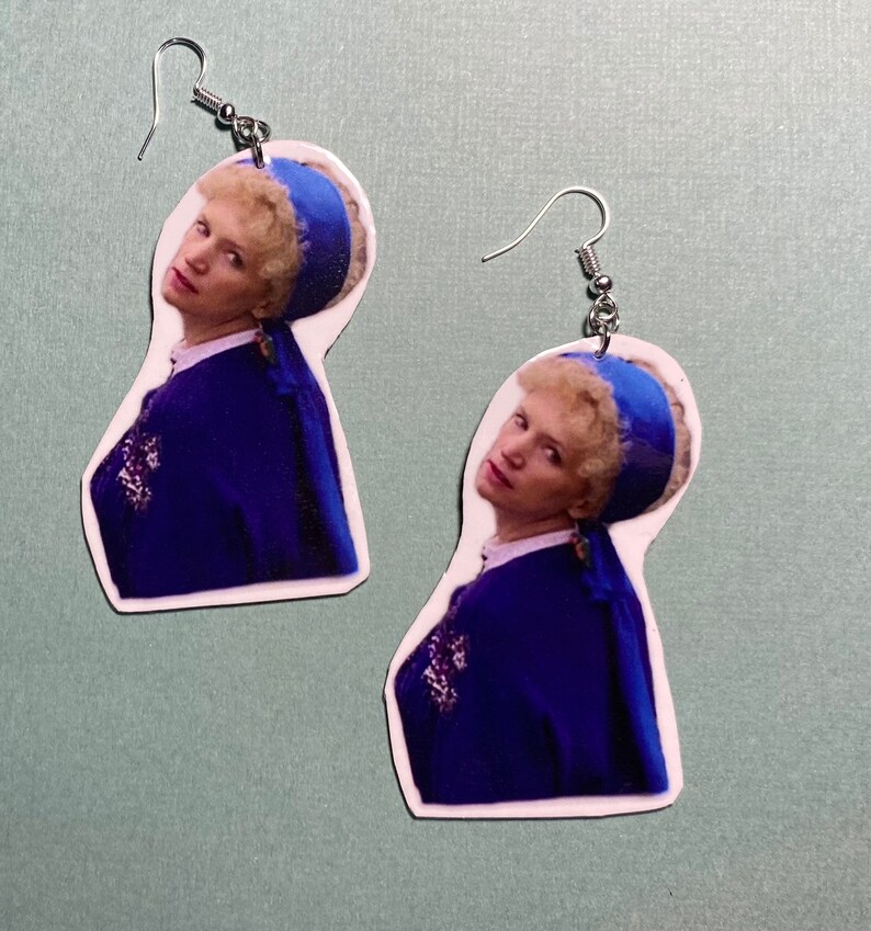 Kath and Kim Girl With A Parrot Earring - Etsy