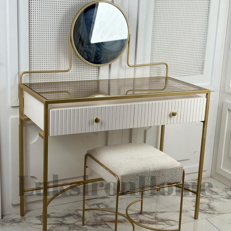 Vanity Table - Etsy