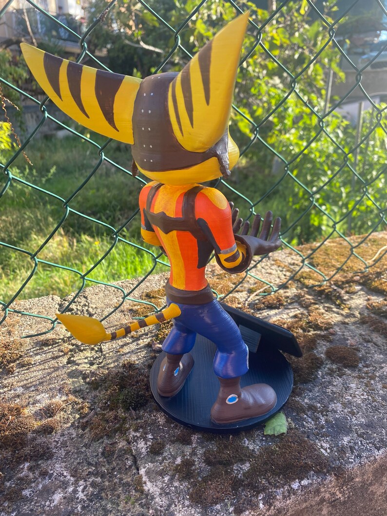 Ratchet and Clank Statue Joystick Stand - Etsy