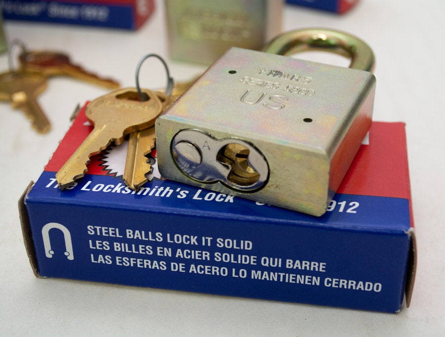 U.S. G.I. American Lock 5200 Padlock - Etsy