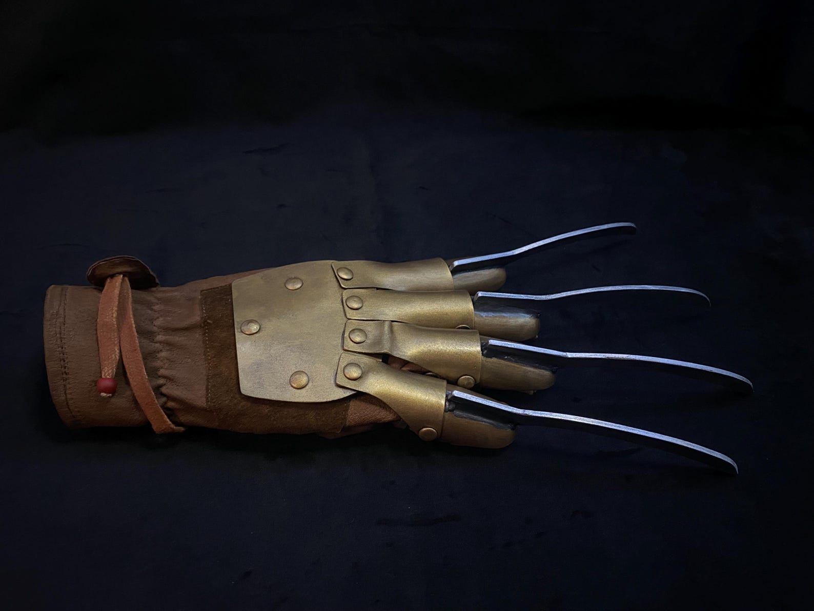 Freddy Krueger's Glove! Movie "a Nightmare on Elm Street"! Ver2 - Etsy ...