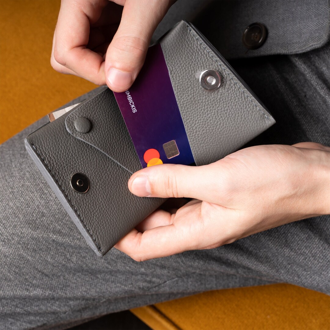 Minimalist Black Card Wallet for Men and Women – personalized Bank Card ...