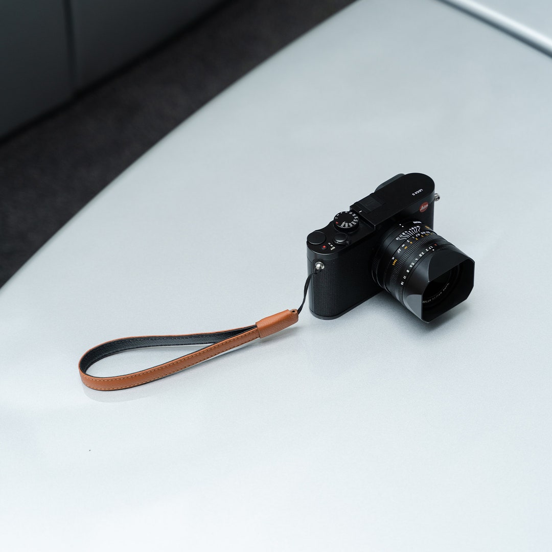 Minimalist Brown Leather Camera Wrist Strap - Etsy