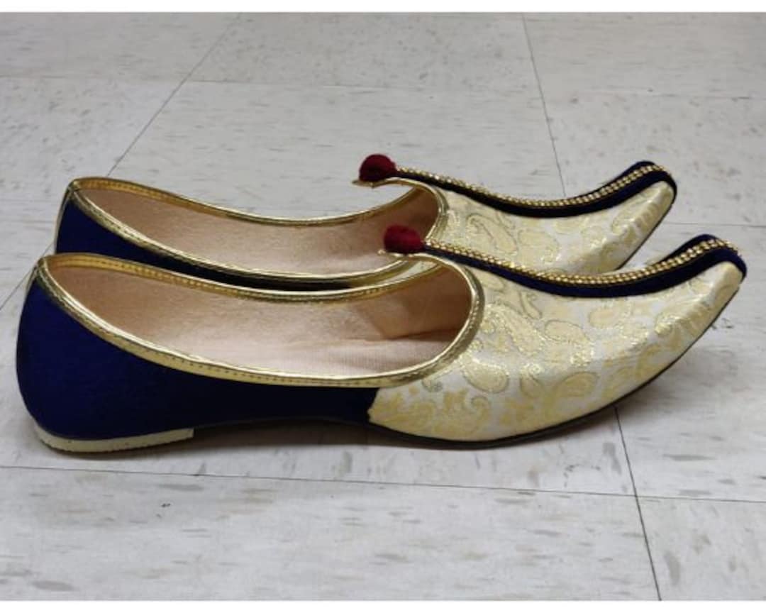 Indian Traditional Shoes for Men Wedding Mojari Sherwani Shoes Indian ...