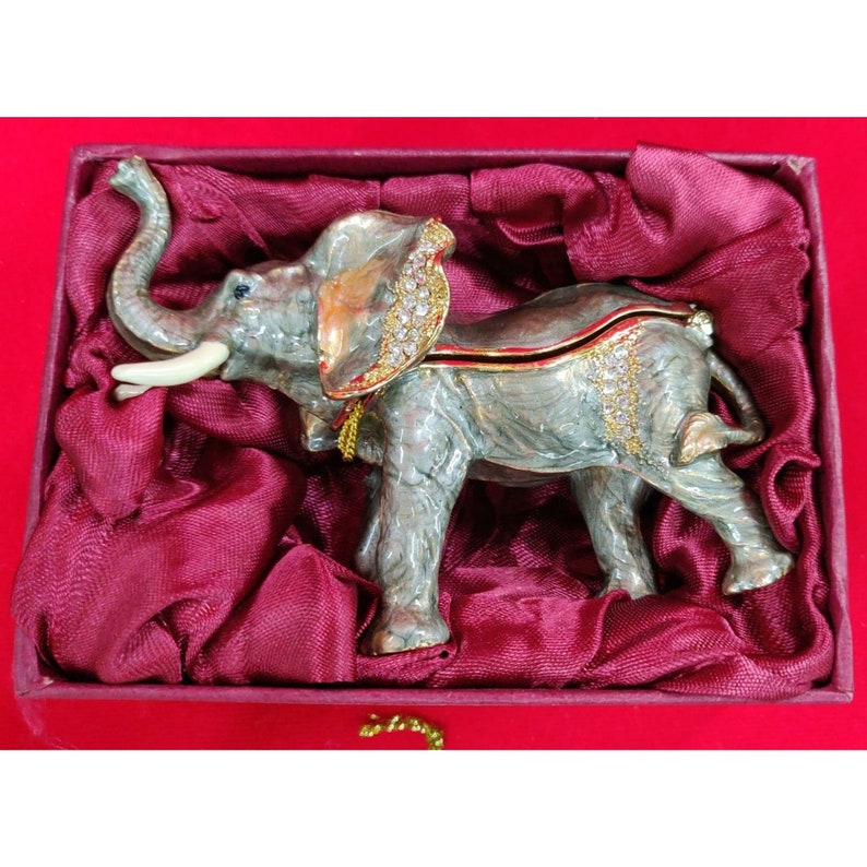 Silver Elephant Trinket Box With Mini Elephant Pendant in CZ - Etsy