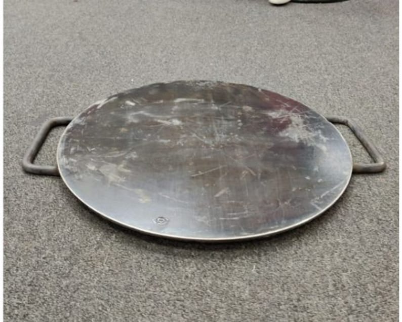 Iron Tawa with Handle Commercial Purpose Taawa Chef Tawa Traditional ...