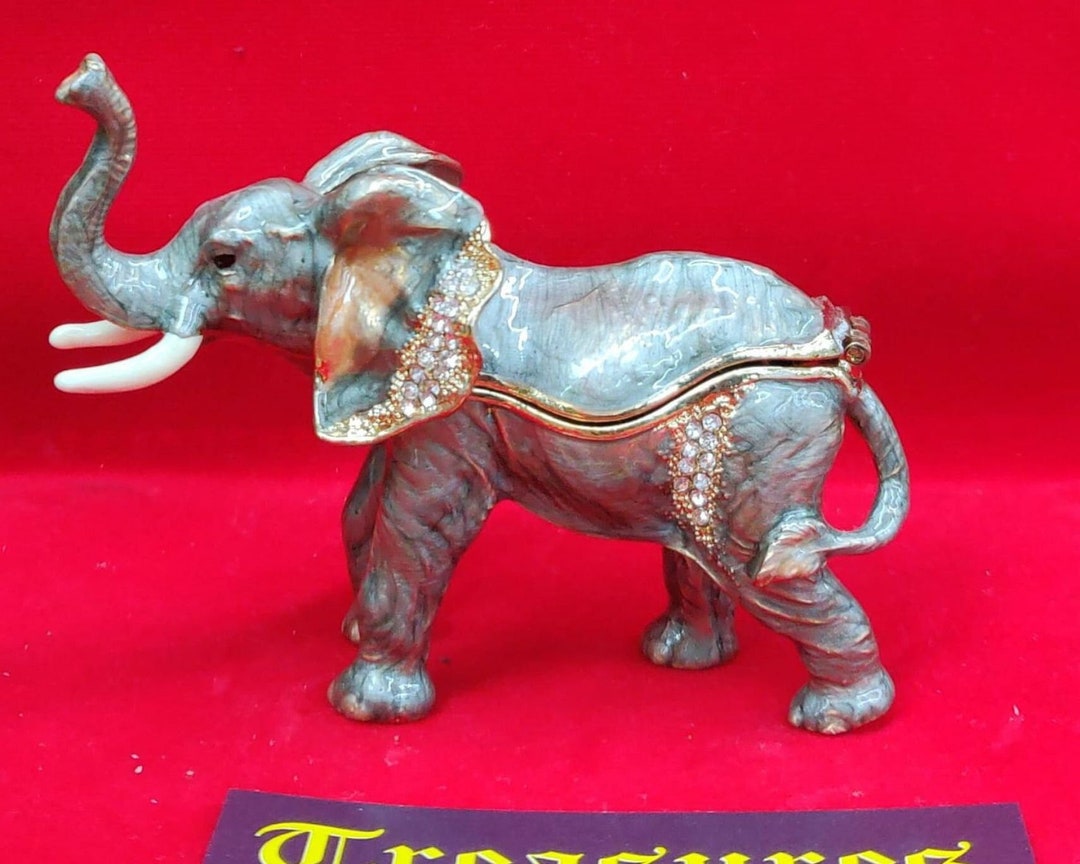 Silver Elephant Trinket Box With Mini Elephant Pendant in CZ Diamond ...