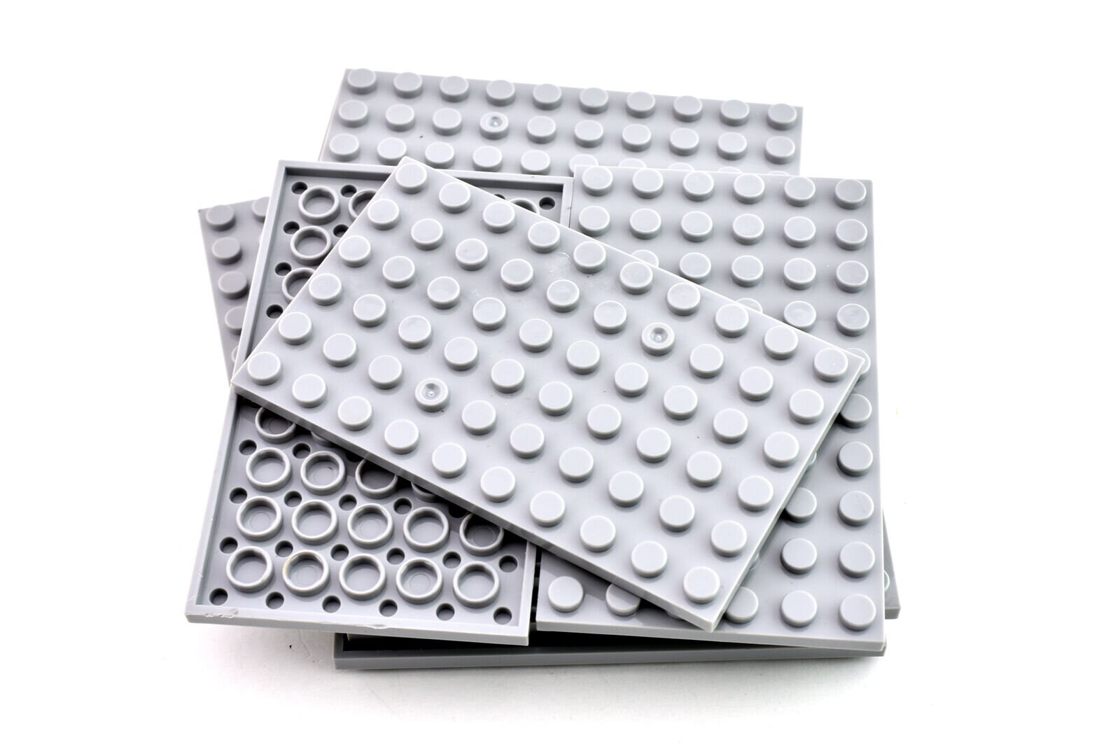 TCM BRICKS Light Bluish Gray 4x4 Round Brick 4 Side Holes X10 ...
