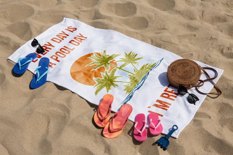 I'm Retired Beach Towel, Retirement Gift for Men/women - Etsy