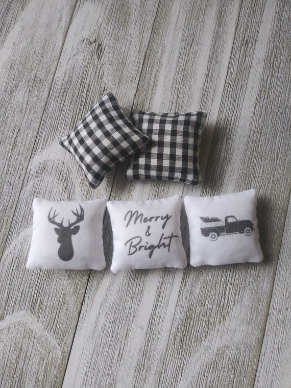 1/12 Scale Mini Throw Pillows for Miniature Dollhouse | Etsy