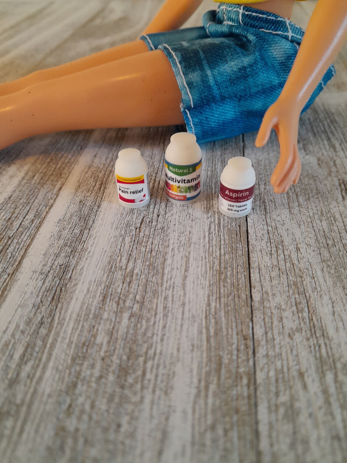 1/6 Scale Mini Multivitamins, Aspirin, Pain Relief Pills for Fashion ...