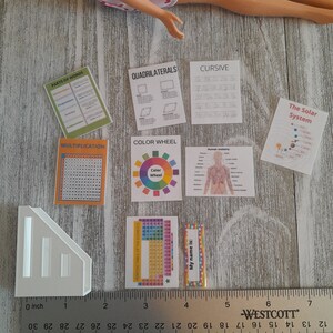 1/6 Scale Magazine Holder and Study Sheet Set for Fashion Dolls, White ...