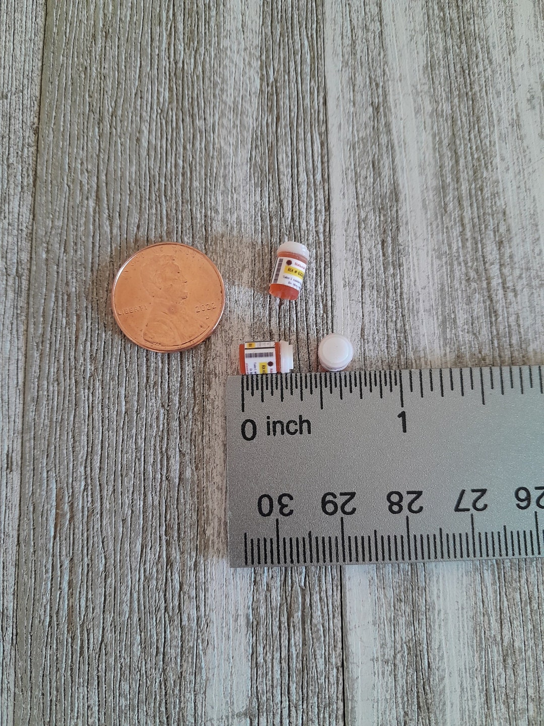 1/12 Scale 3 Pcs Pill Bottles for Dollhouse, Tiny Fake Pill Bottles ...