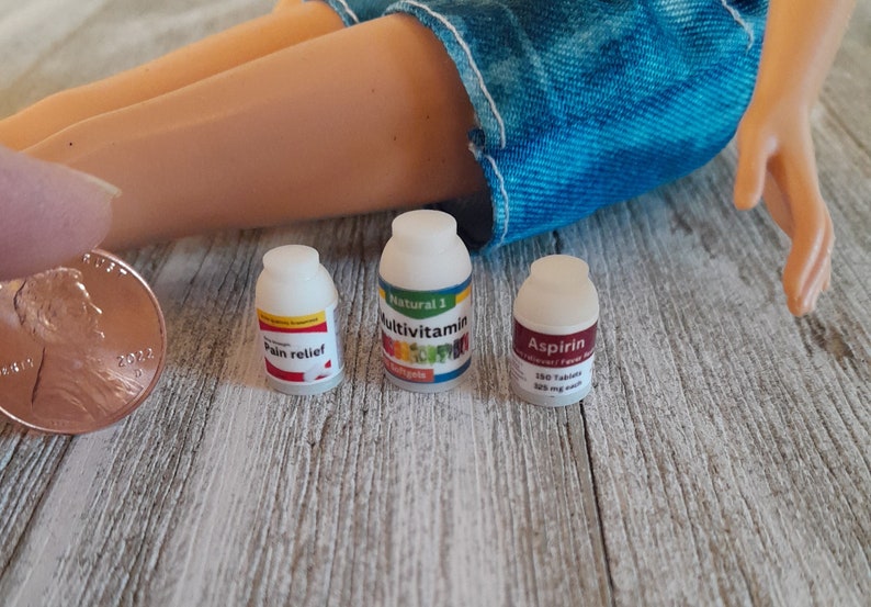 1/6 Scale Mini Multivitamins, Aspirin, Pain Relief Pills for Fashion ...