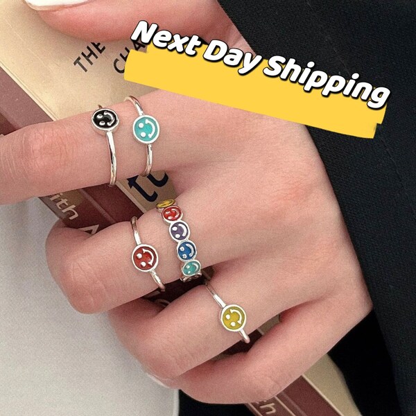Smiley Face Ring - Etsy