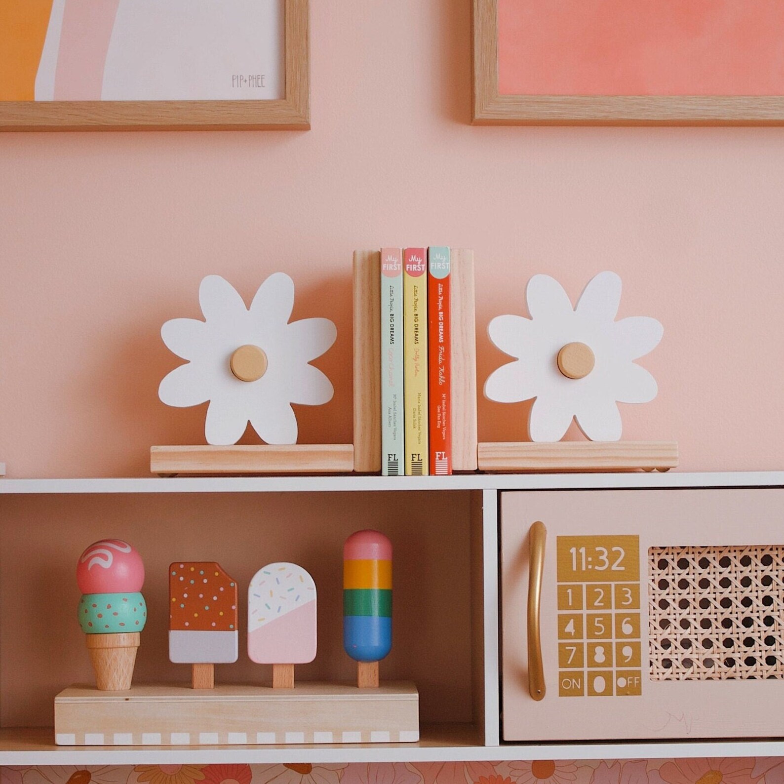 Children's Daisy Bookends Gold Daisy Room Decor Baby - Etsy