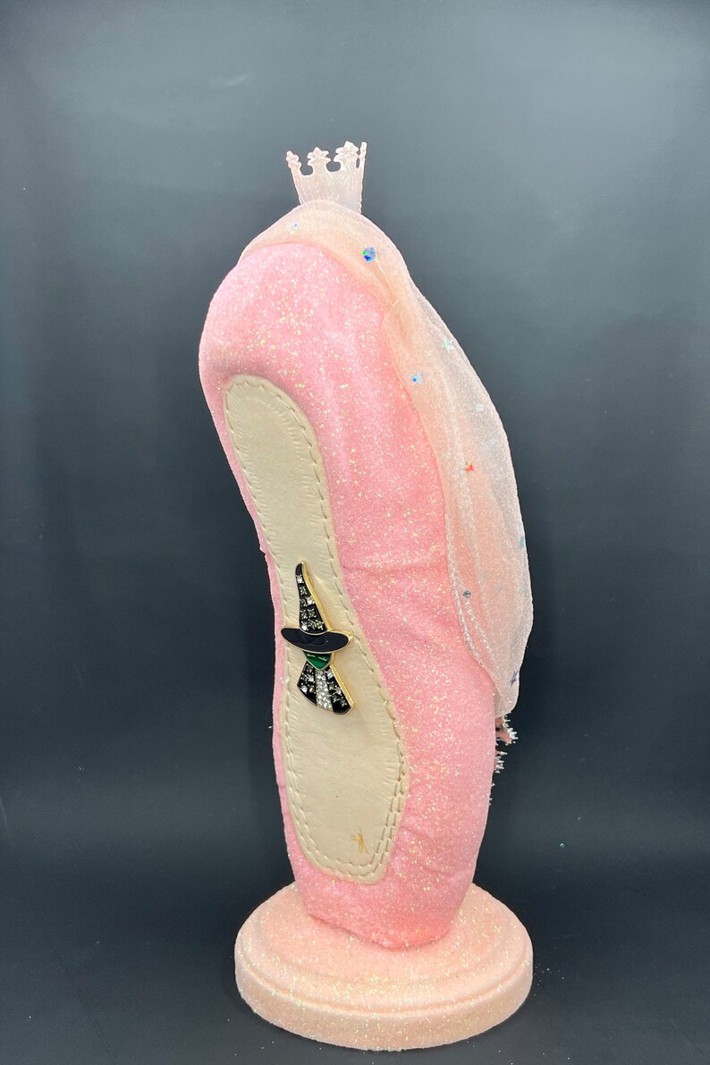 Wizard of Oz Glinda and the Munchkin Land Pointe Shoe - Etsy