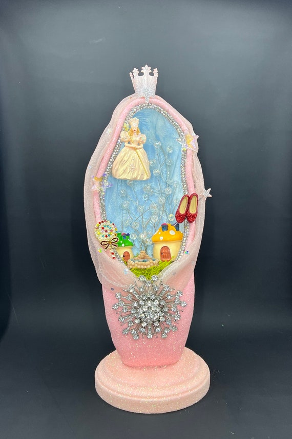 Wizard of Oz Glinda and the Munchkin Land Pointe Shoe - Etsy