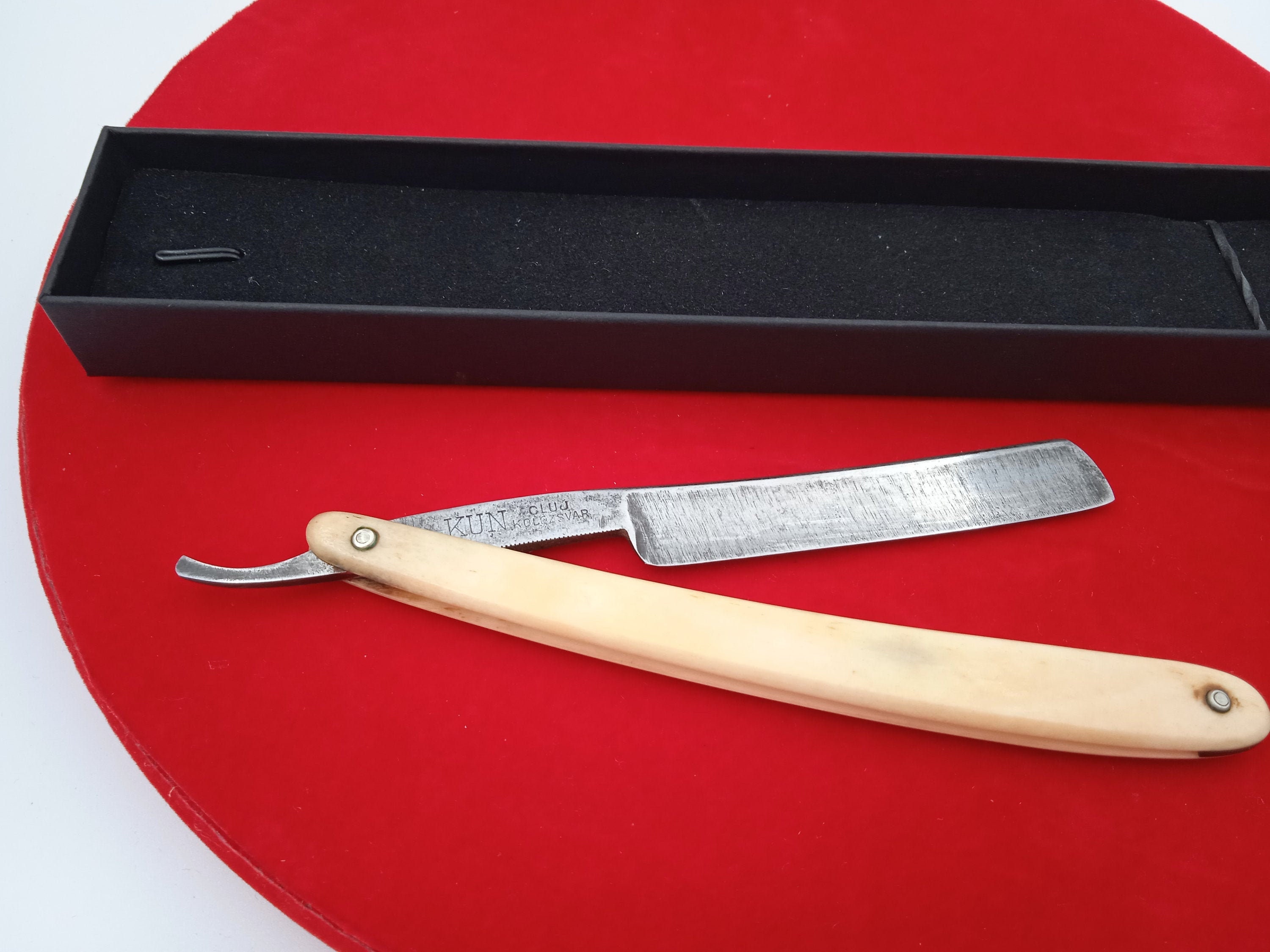 NOS "YACHT (ЯХТА) 1957 Rarest Square Point Soviet Straight Razor Ussr ...