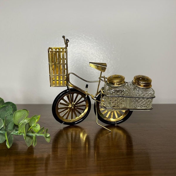 Shaker Holder - Etsy