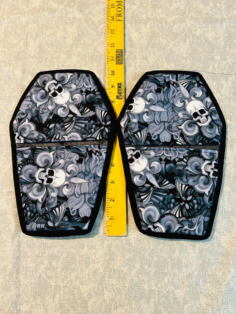 Spooky Coffin Pot Holders- Set of 2 - Design is Skulls - Etsy