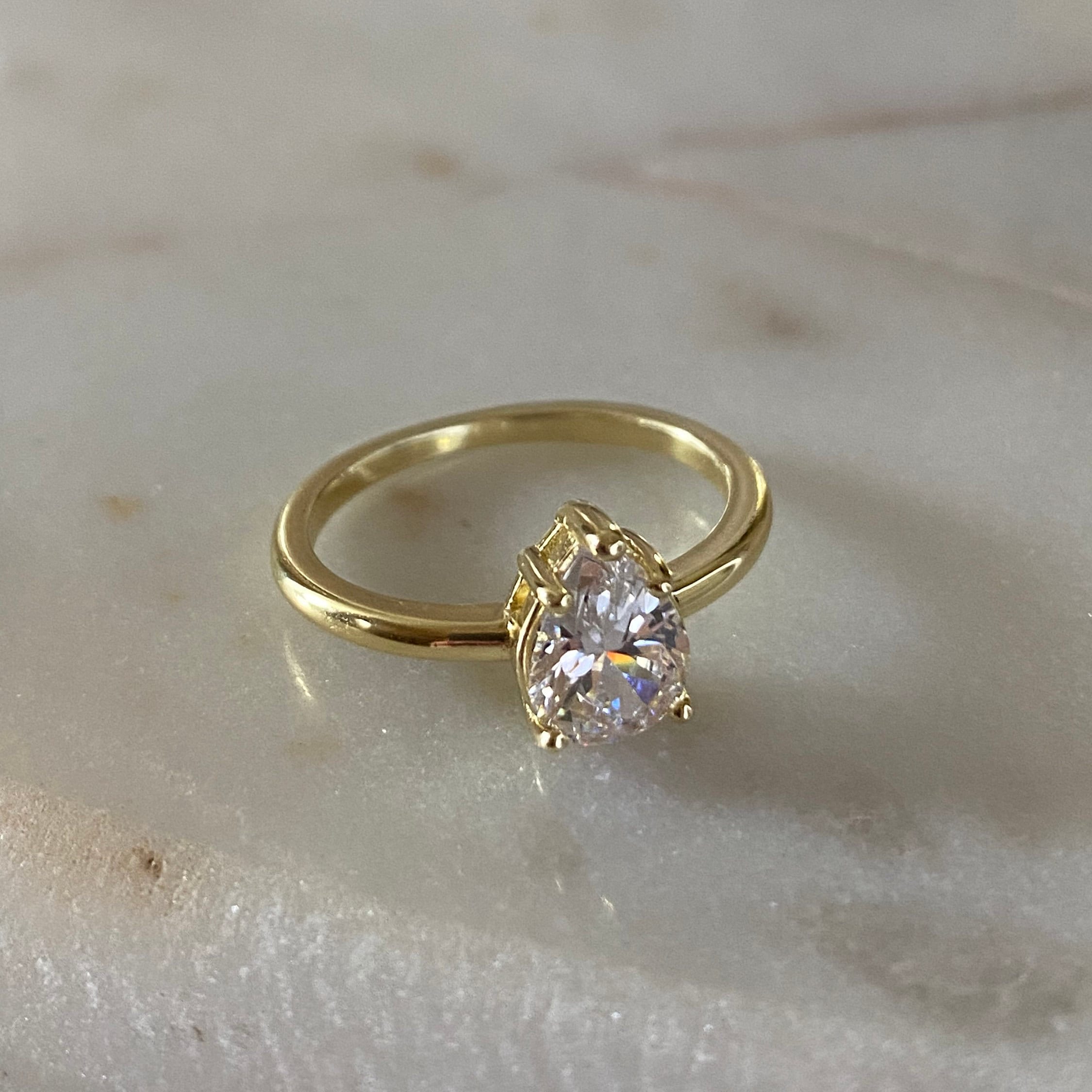 Gold purity rings for her store