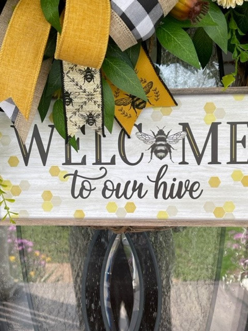 Welcome to Our Hive Summer Bee Wreath for Front Door, Floral Bee Wreath ...