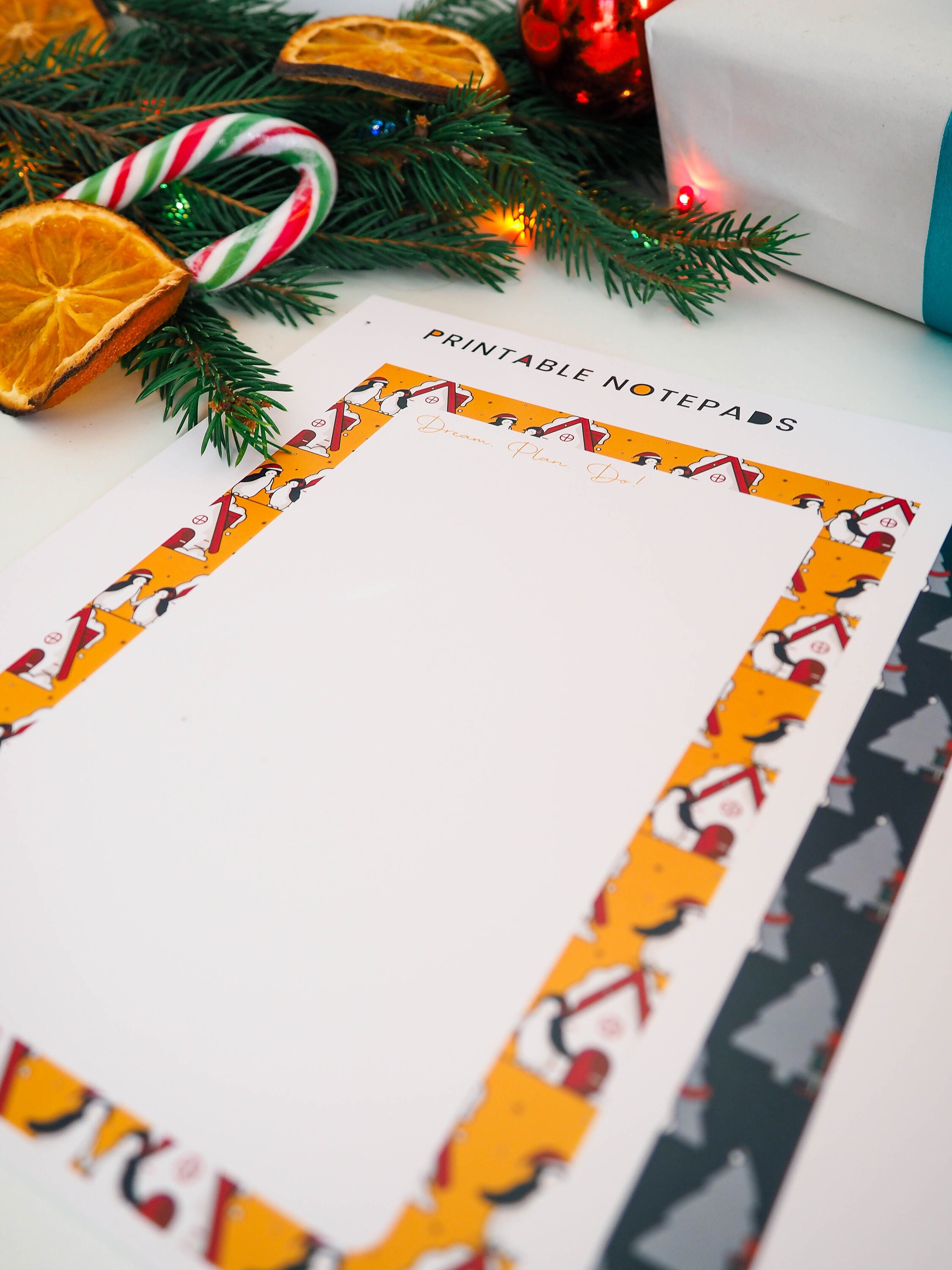 Printable Christmas Notepad/christmas Stationary/polar Bear Pattern ...