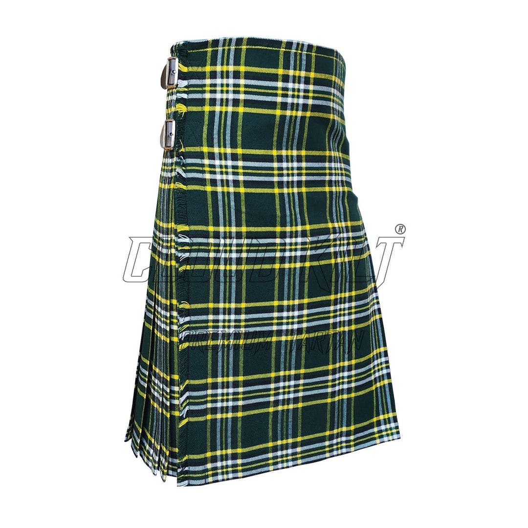 Dark Irish Green Tartan Kilt - Traditional Scottish 8 Yard Kilt ...