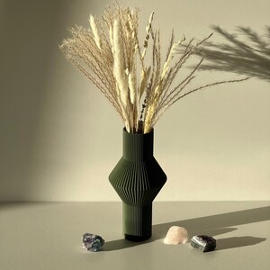 3D Printed Vase: Modern Minimalist Decor, Biodegradable PLA - Etsy