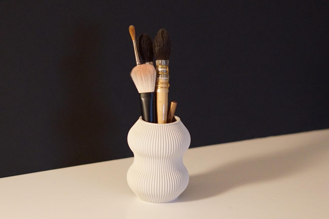 3D Printed Ribbed Makeup Brush Cup: Modern Vanity Organizer - Etsy