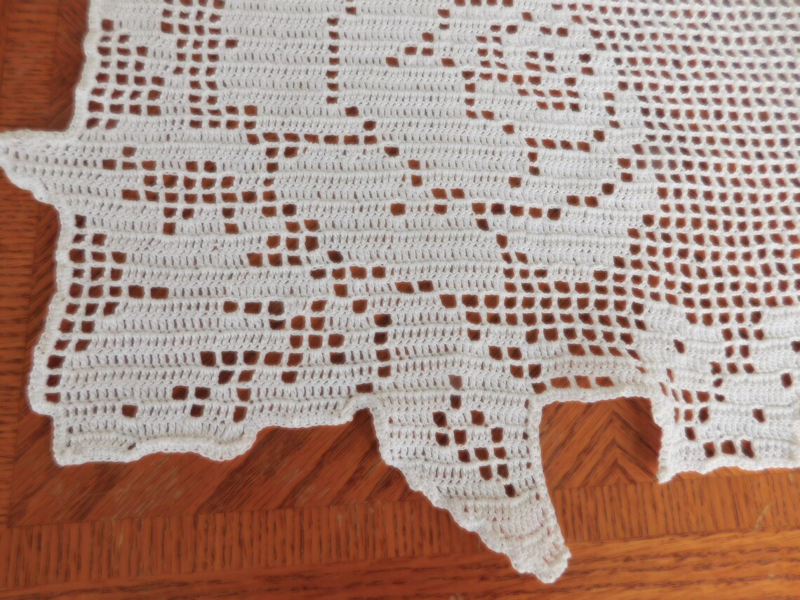 SMALL Filet Crochet Rose Doily PDF Pattern ONLY Doily - Etsy