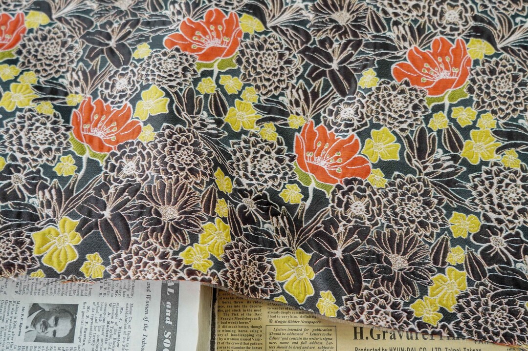 Reversible Jacquard Woven Fabric, 3D Floral Flower Pattern With ...