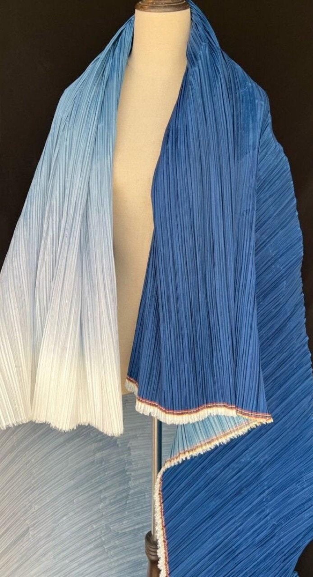 59w Crepe Gradient Paper Pleated Stiff Wedding Fabric, Creative ...