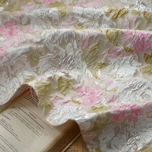 Vintage Gold Thread Woven Jacquard, 3D Gold Shimmering Embossed Fabric ...