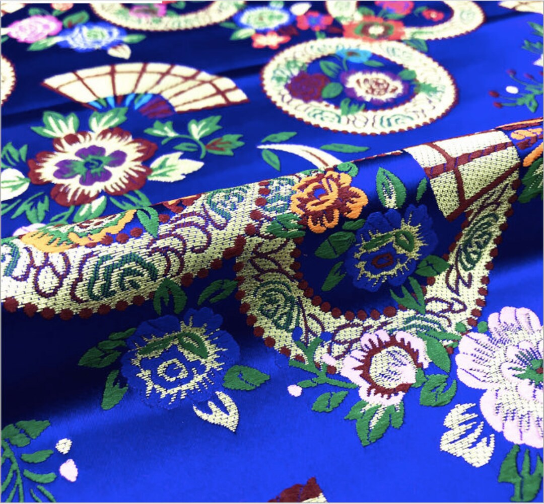Nishijin Brocade Fabric: Japanese-style Floral & Snow Wheel Fan, Gold ...