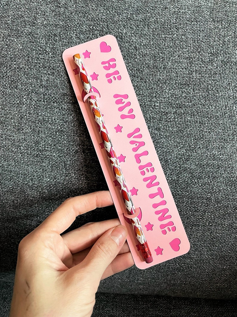 Pencil Holder Valentine Card. Classroom Swapping Cards. - Etsy