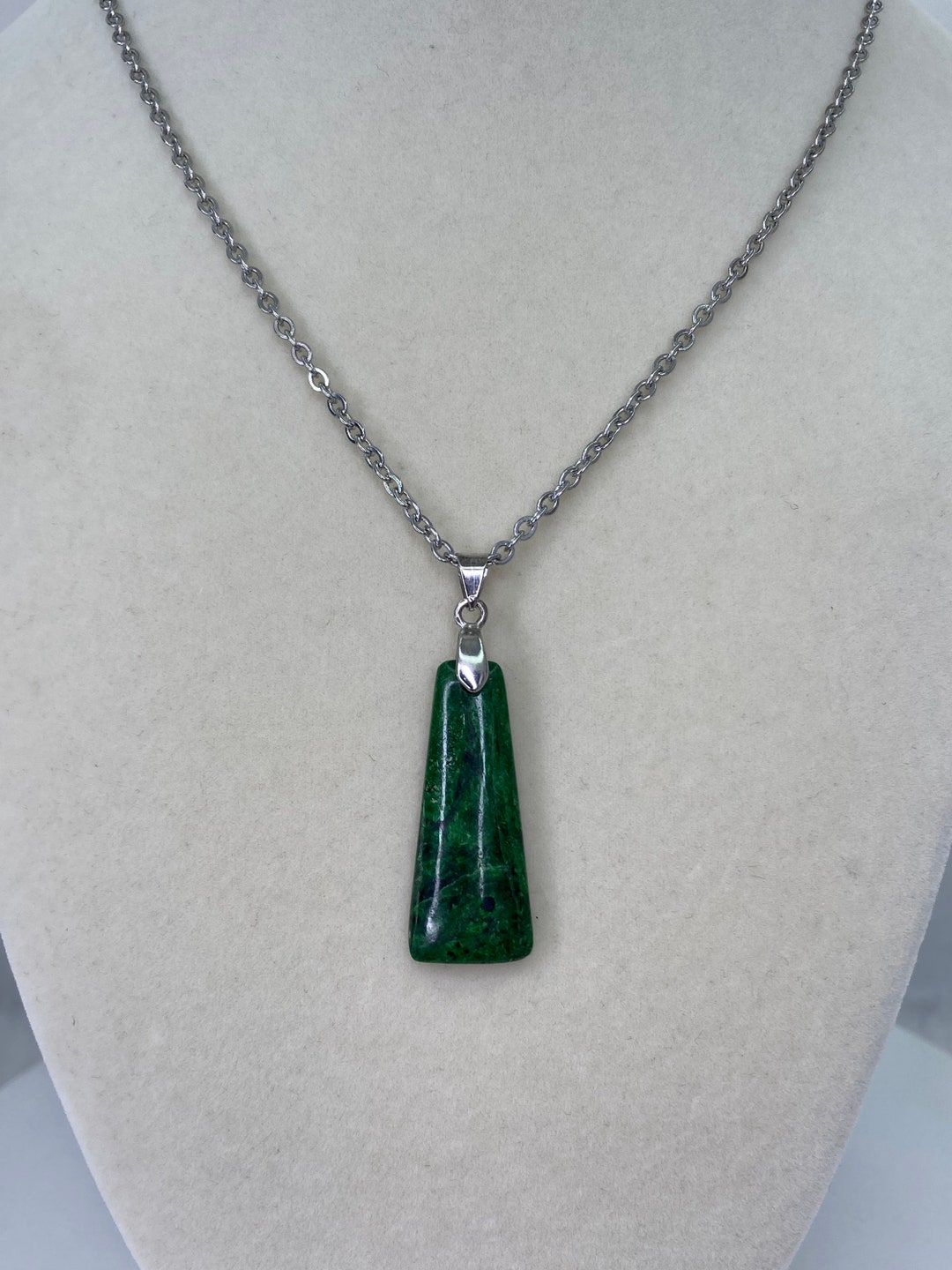 Rare High Quality Maw Sit Sit Pendant With FREE Chain | Chromite | Jade ...