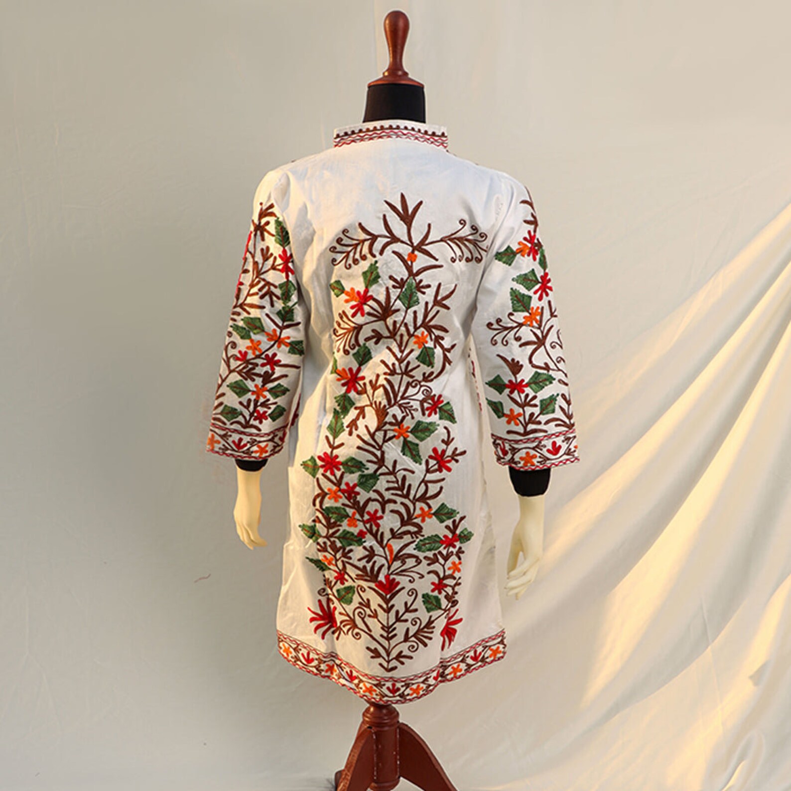 Knee Length White Boho Long Coat for Women Party Wear Elegant Floral ...