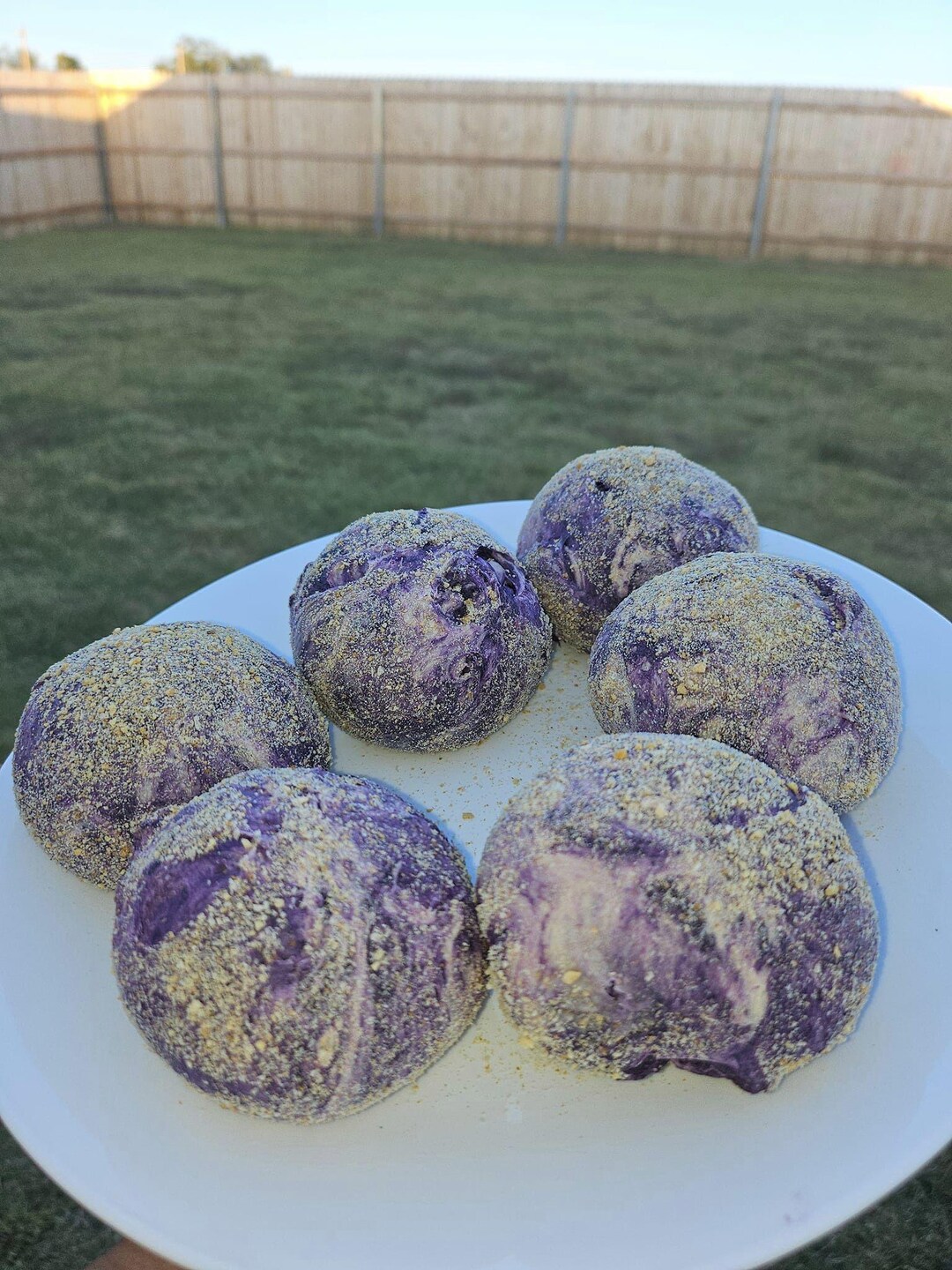 6 or 12-pc Marbled Ube Cheese or Red Velvet Pandesal | Homemade by Mixy ...
