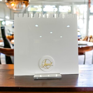 Acrylic Jewelry Display, Necklace and Bracelet Permanent Jewelry ...