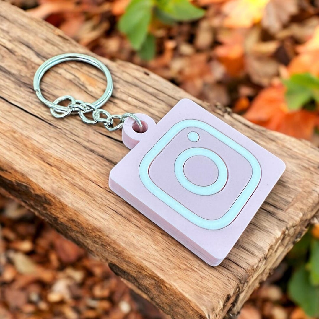 High Quality QR Code Keychain, Printed Code With Symbol Inlayed on ...