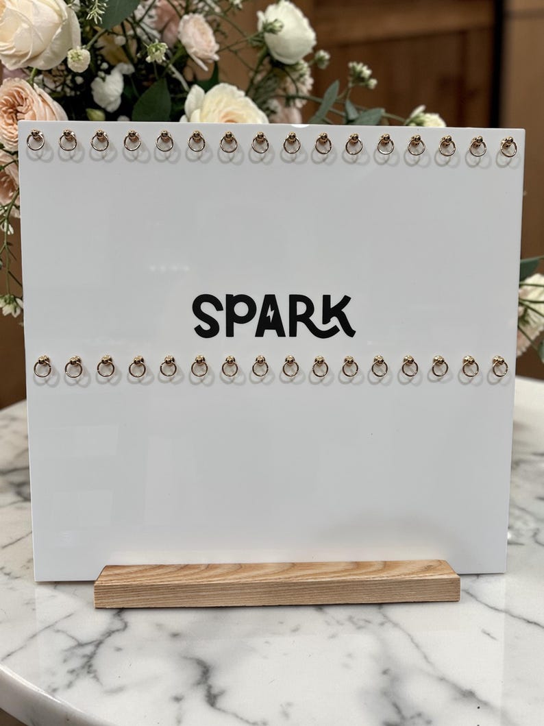 Chain Display Stand – 32 Hook Acrylic Display - Etsy