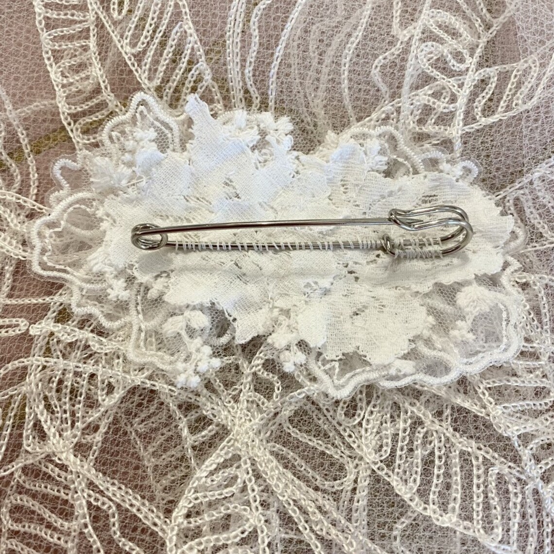 Boho Bustle Pin, Train Pin, Wedding Dress Pin, Wedding Train Brooch - Etsy