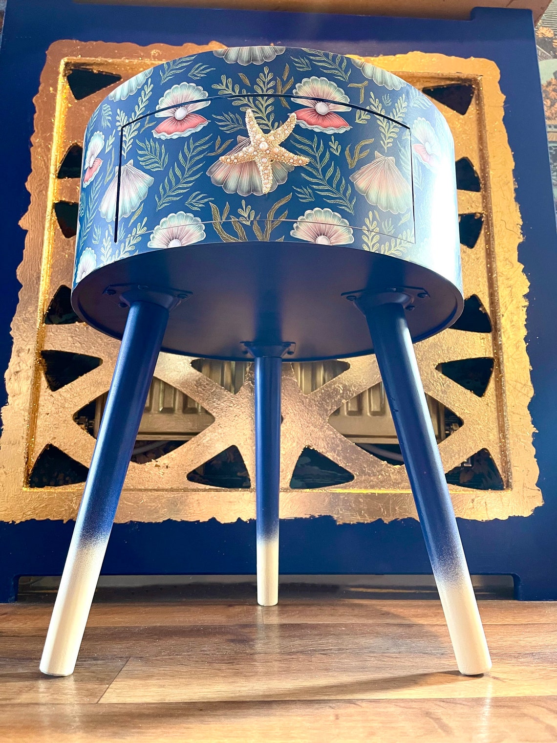 Mermaid Shell Round Side Table Pearl and Blue Ideal for Bedside ...